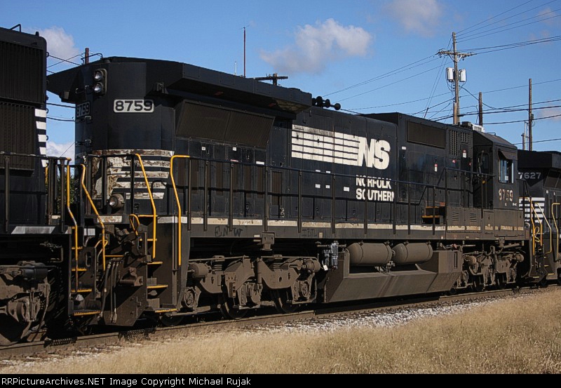 NS 8759
